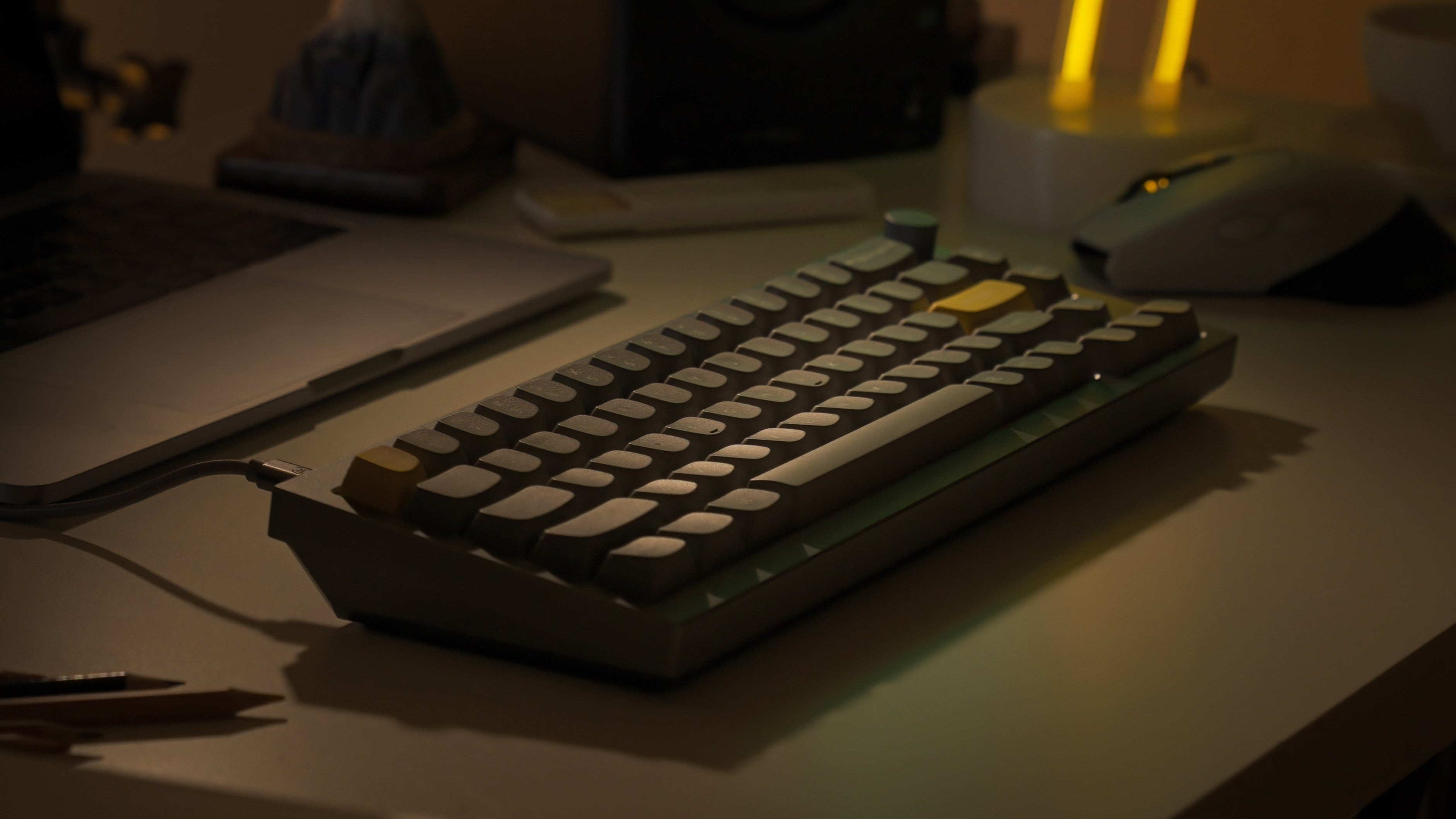 Keychron Q2 - Bàn phím cơ custom QMK 65% – SiliconZ - Tiên phong công nghệ